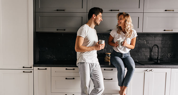 Advantages of a Live-In Relationship: 7 Reasons Why You Should go for it