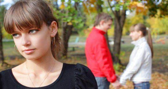 Ran into your ex? 12 tips to avoid the awkwardness and nail it!