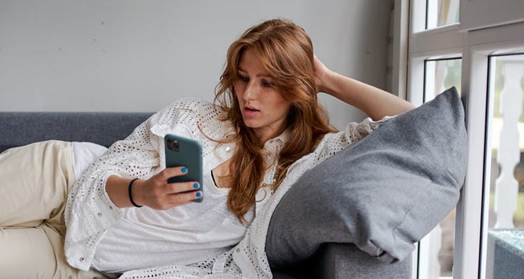 15 Signs You're Still Not Over Your Ex