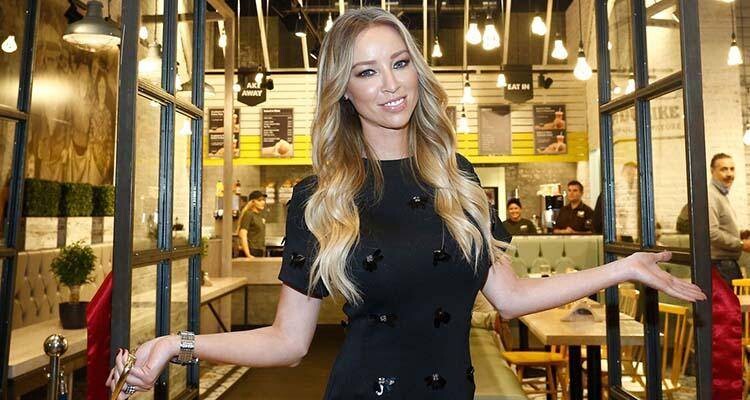 13 Signs She Is A High Maintenance Girl- And Self Obsessed!