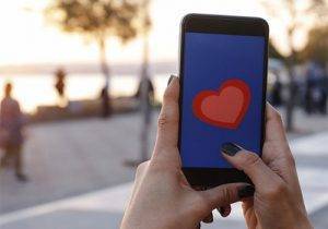 What Is Micro-Cheating And What Are The Signs?