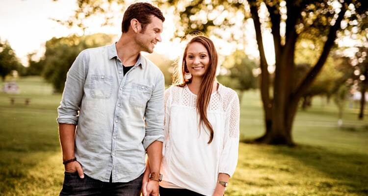 8 Ways You Can Be An Awesome Wingman For Girls