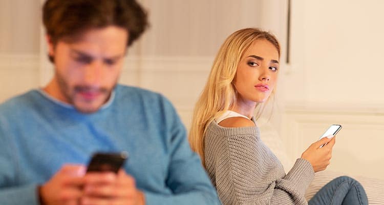 How To Deal With Jealousy In Relationships?