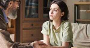 12 Signs Of Insecure Women And How To Avoid Them