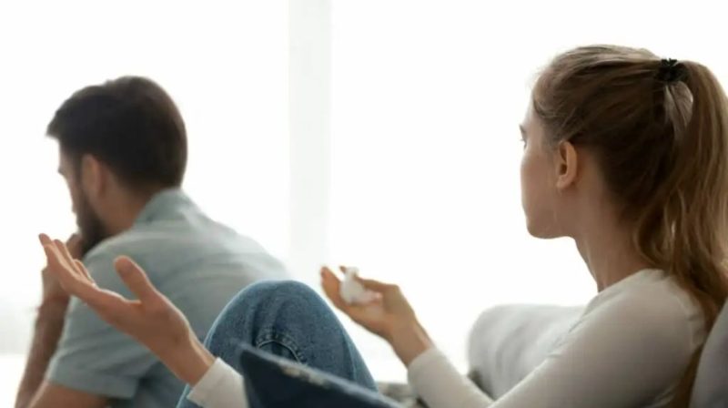 12 Signs Of Insecure Women And How To Deal With Them