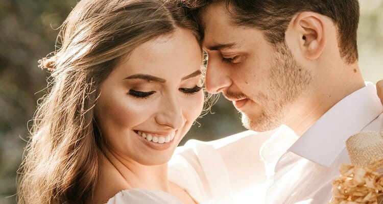 13 Signs You Are Deeply In Love With Someone