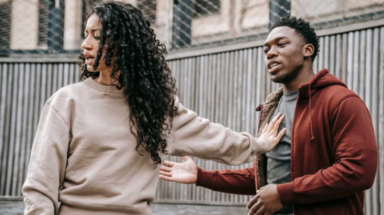 9 Lack Of Empathy Signs In Relationships And 11 Ways To Cope