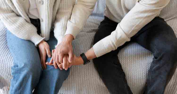 9 Expert Tips To Stimulate Vulnerability In A Relationship