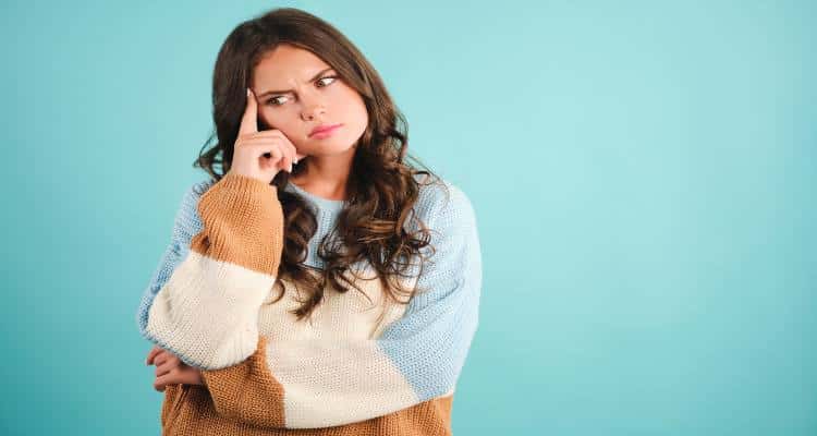 15 Red Flags In Women You Should Never Ignore