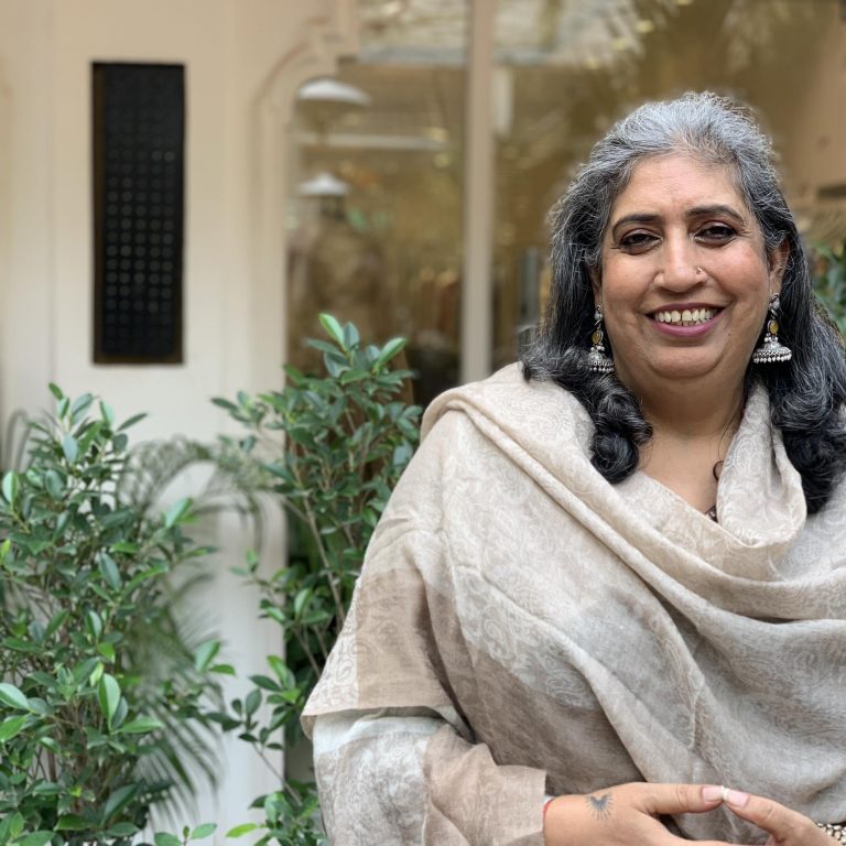 17 Effective Ways To Make A Long-Distance Relationship Work