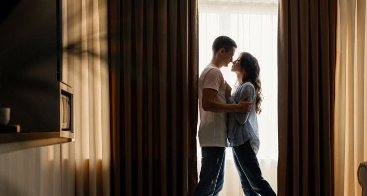 Six Types Of Hugs Good