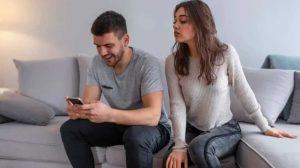 25 Most Common Relationship Problems And Their Solutions