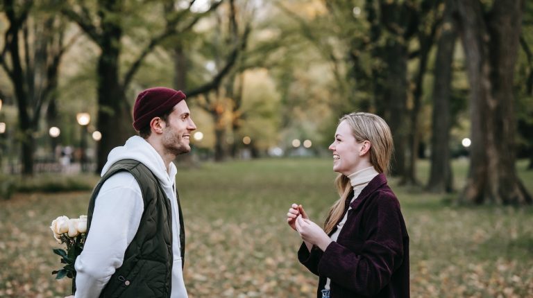 8 Types Of Soulmates And Deep Soul Connection Signs