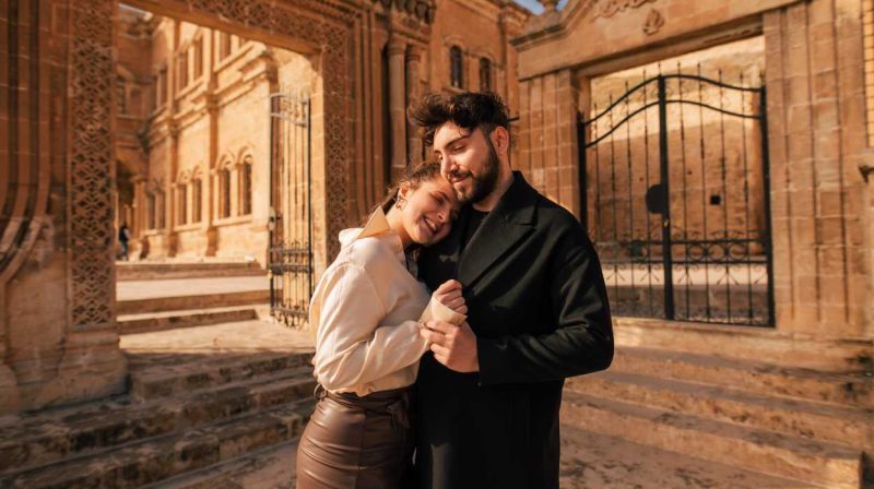 16 Different Types Of Hugs And What They Mean