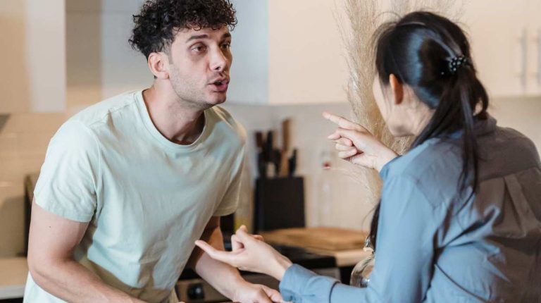 17 Signs You Are In An Incompatible Relationship