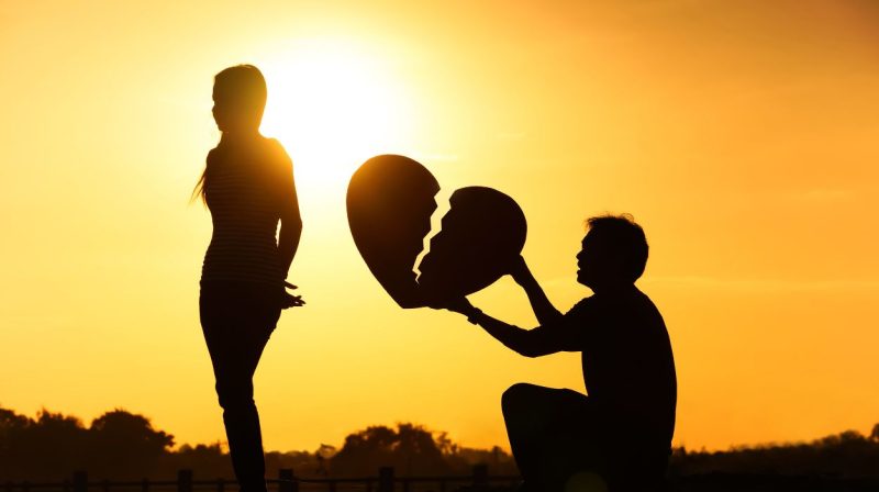 How To Deal With Rejection From A Crush: 11 Steps To Move On