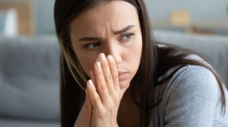 Signs A Guy Is Obsessed With You In A Bad Way: 15 Red Flags