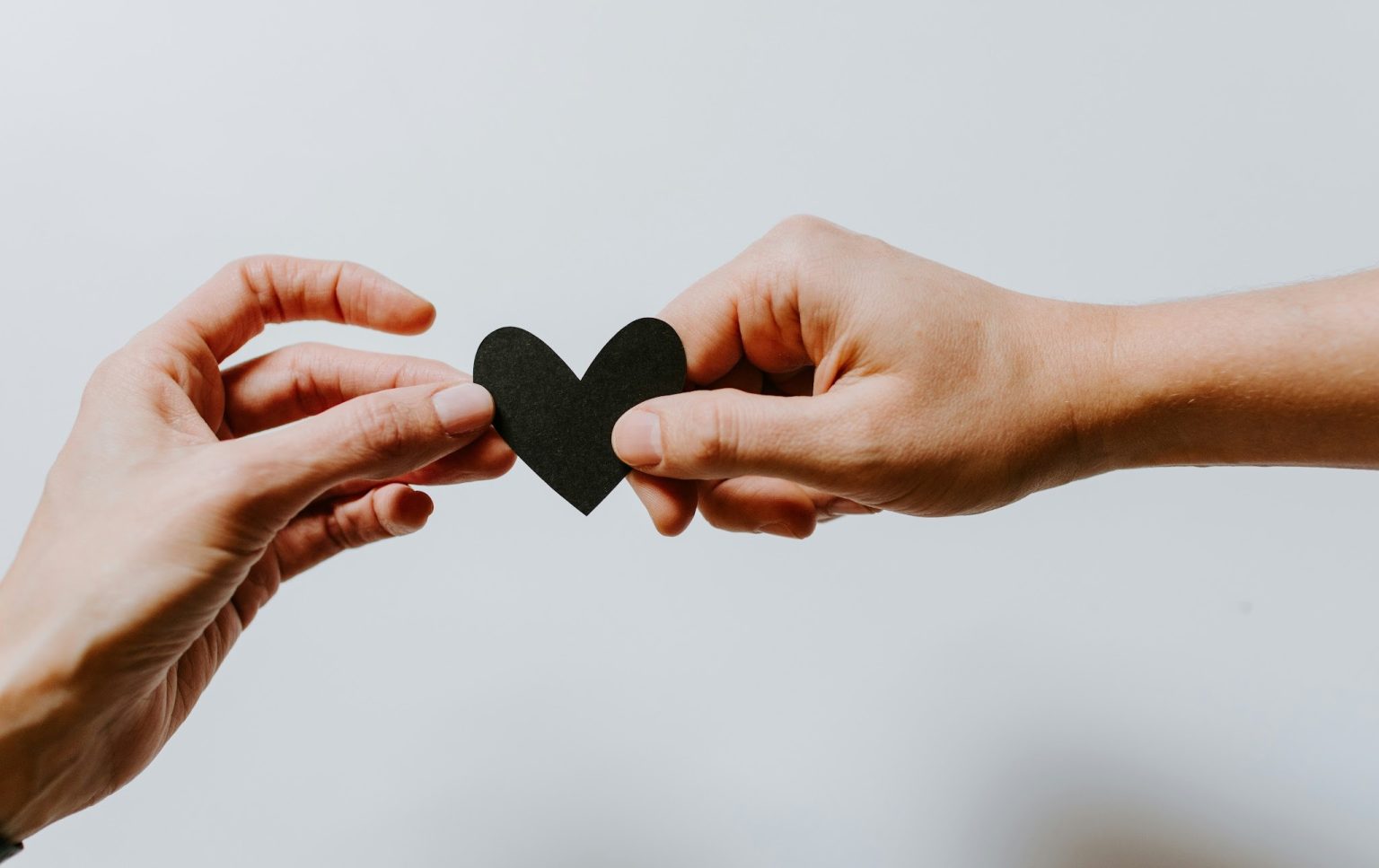 Am I In Love With My Best Friend? 15 Signs That Say So!